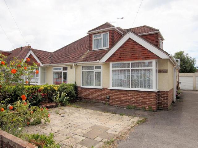 3 bedroom semi detached bungalow for sale
