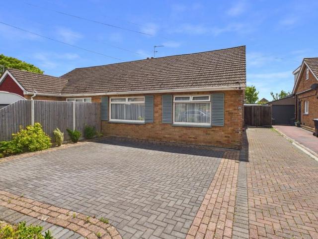 3 bedroom semi detached bungalow for sale