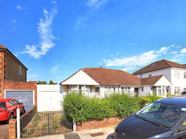 3 bedroom semi detached bungalow for sale