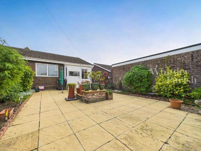 3 bedroom semi detached bungalow for sale