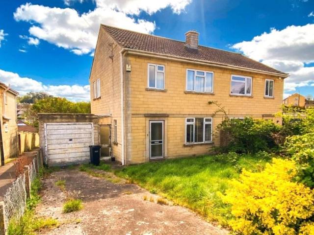 3 bedroom semi detached bungalow for sale