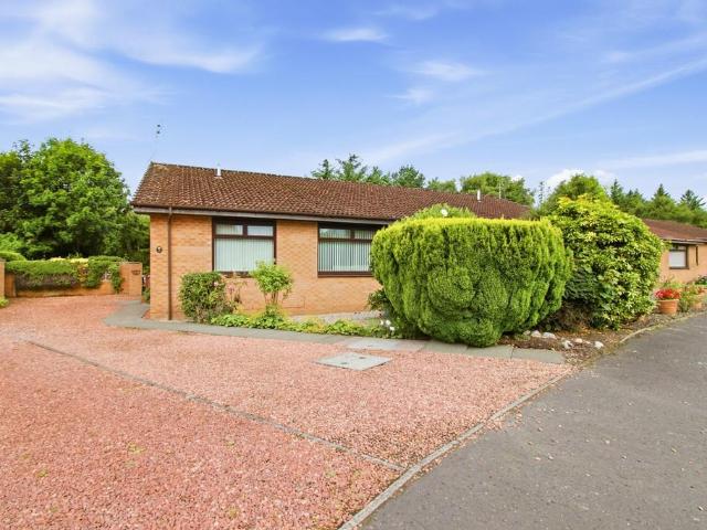 3 bedroom semi detached bungalow for sale