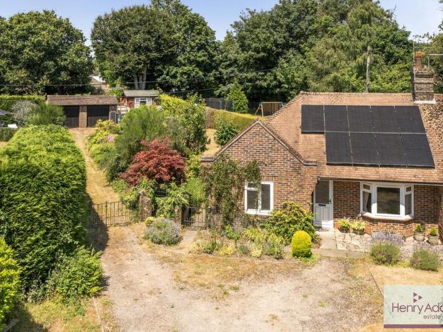 3 bedroom semi detached bungalow for sale