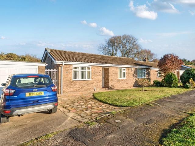3 bedroom semi detached bungalow for sale