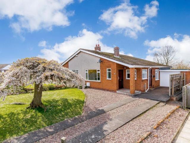 3 bedroom semi detached bungalow for sale