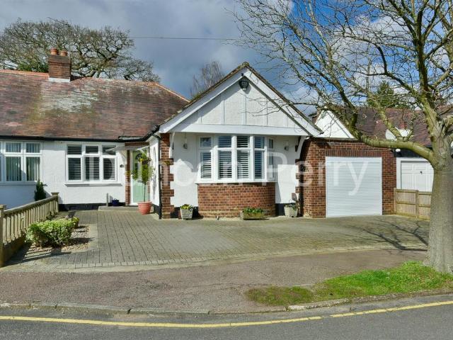 3 bedroom semi detached bungalow for sale