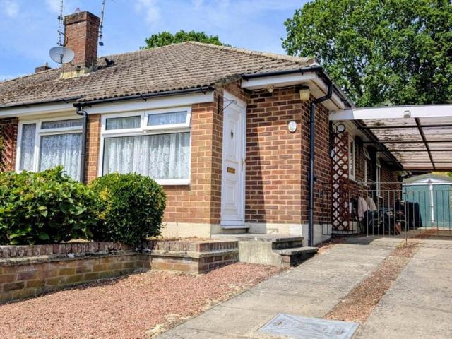 3 bedroom semi detached bungalow for sale