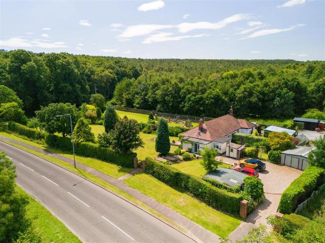 3 bedroom semi detached bungalow for sale