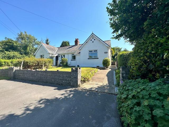 3 bedroom semi detached bungalow for sale