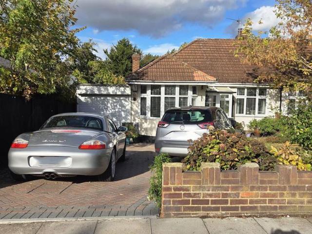 3 bedroom semi detached bungalow for sale