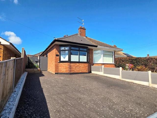 3 bedroom semi detached bungalow for sale