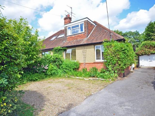 3 bedroom semi detached bungalow for sale