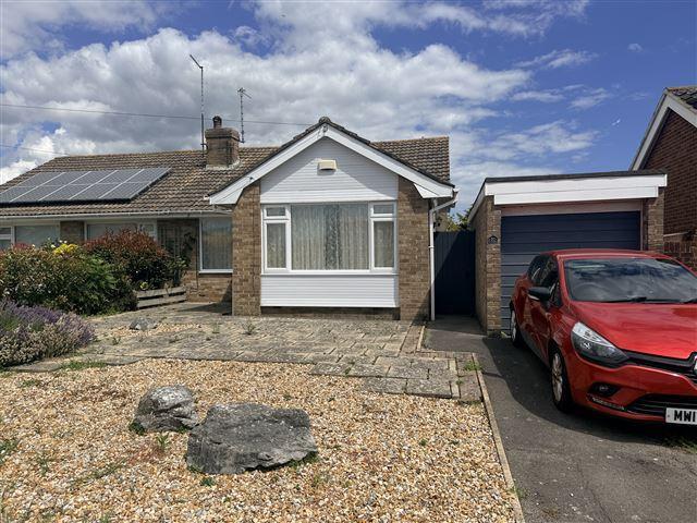 3 bedroom semi detached bungalow for sale