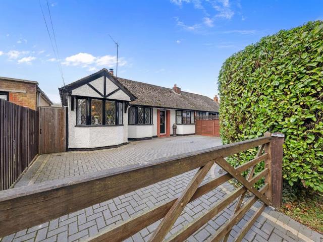 3 bedroom semi detached bungalow for sale