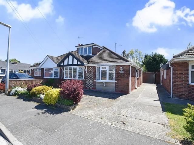 3 bedroom semi detached bungalow for sale