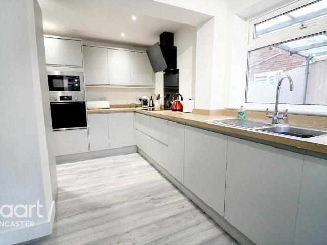 3 bedroom semi detached bungalow for sale