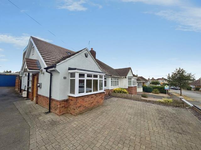 3 bedroom semi detached bungalow for sale