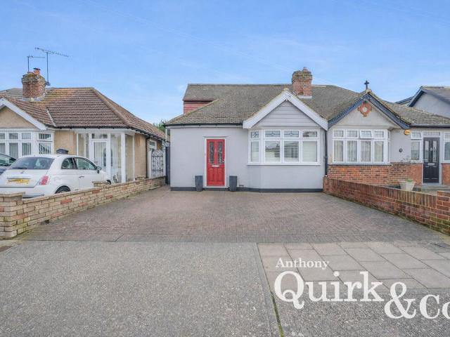 3 bedroom semi detached bungalow for sale