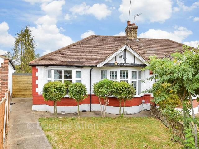 3 bedroom semi detached bungalow for sale