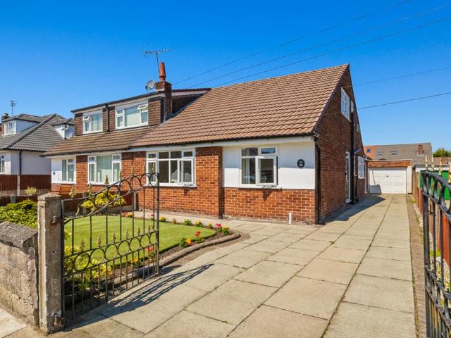 3 bedroom semi detached bungalow for sale