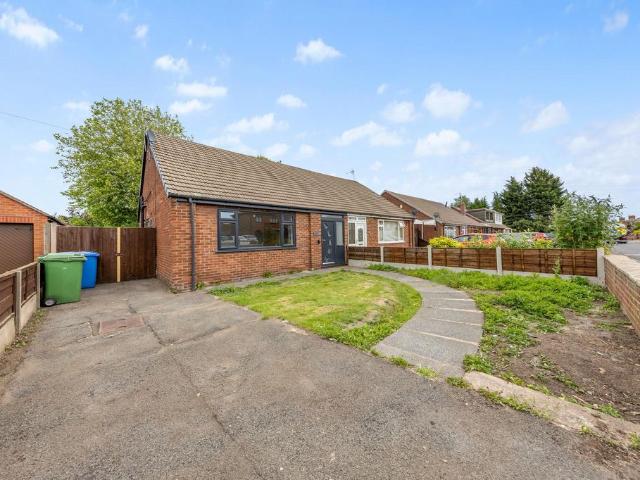 3 bedroom semi detached bungalow for sale