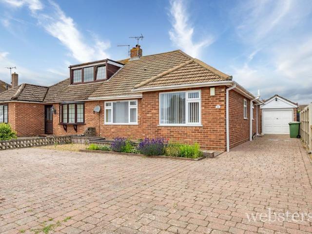 3 bedroom semi detached bungalow for sale