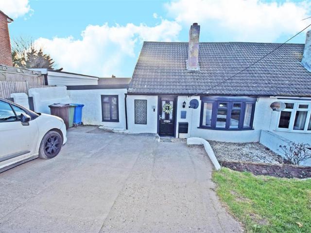 3 bedroom semi detached bungalow for sale
