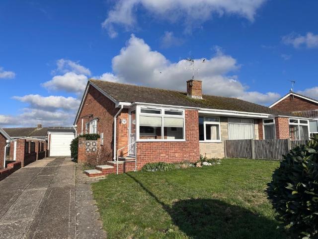 3 bedroom semi detached bungalow for sale
