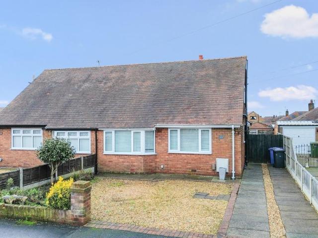 3 bedroom semi detached bungalow for sale