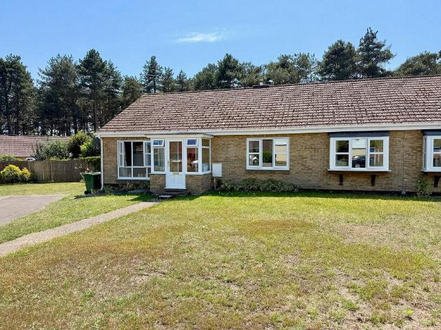3 bedroom semi detached bungalow for sale