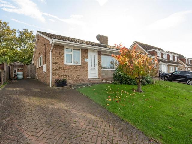 3 bedroom semi detached bungalow for sale