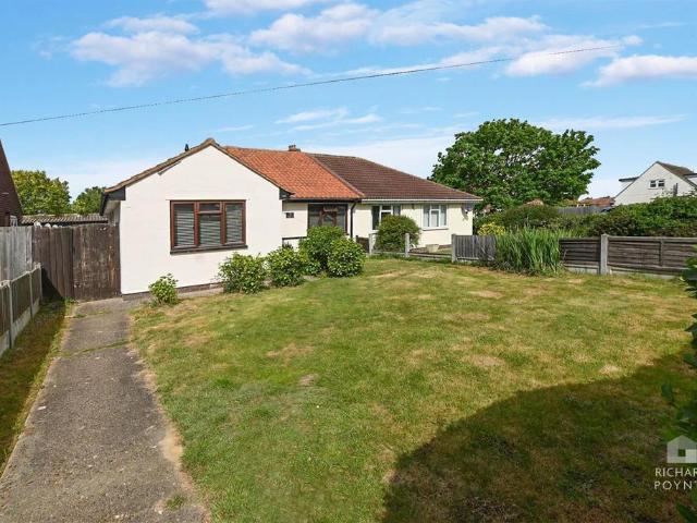3 bedroom semi detached bungalow for sale