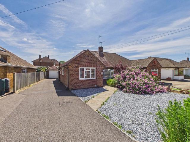 3 bedroom semi detached bungalow for sale