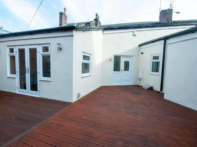 3 bedroom semi detached bungalow for sale
