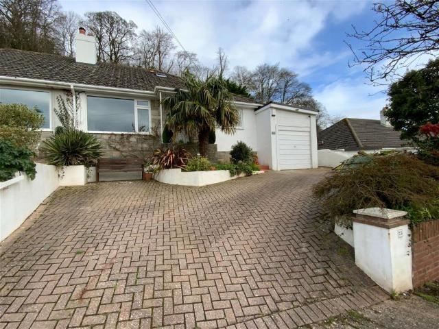 3 bedroom semi detached bungalow for sale