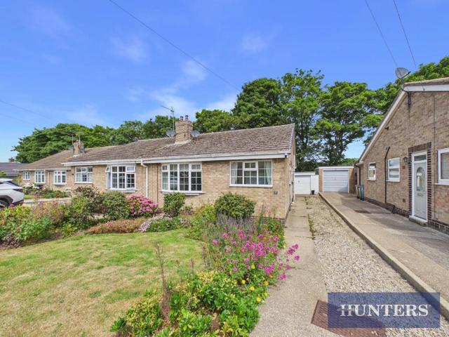 3 bedroom semi detached bungalow for sale