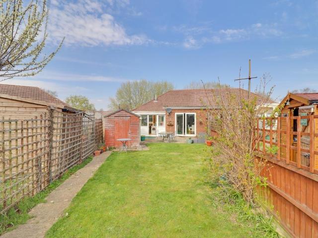 3 bedroom semi detached bungalow for sale