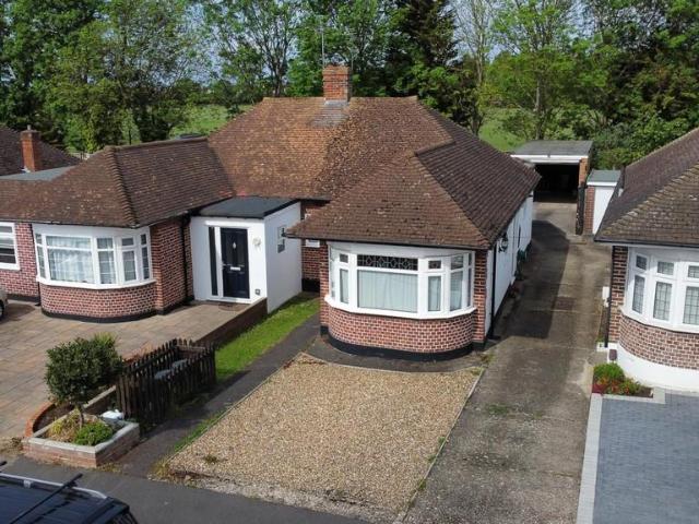 3 bedroom semi detached bungalow for sale