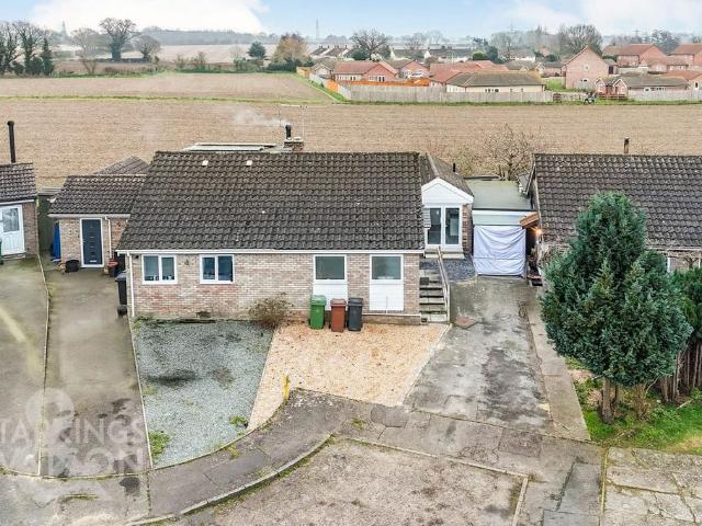 3 bedroom semi detached bungalow for sale