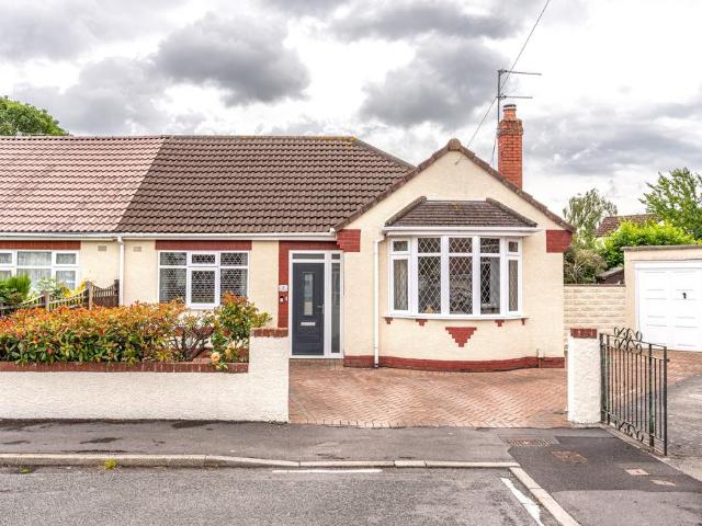 3 bedroom semi detached bungalow for sale