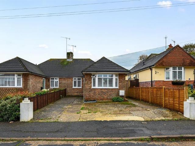 3 bedroom semi detached bungalow for sale