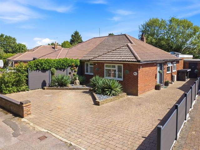 3 bedroom semi detached bungalow for sale
