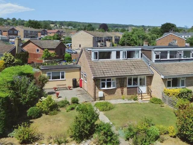 3 bedroom semi detached bungalow for sale