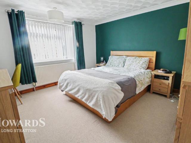 3 bedroom semi detached bungalow for sale