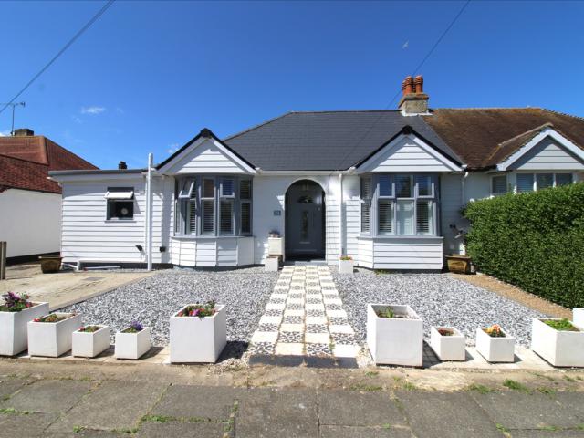 3 bedroom semi detached bungalow for sale