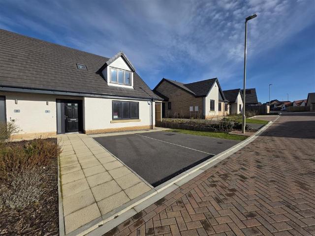 3 bedroom semi detached bungalow for sale