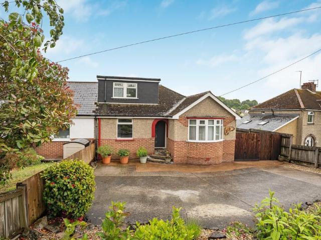 3 bedroom semi detached bungalow for sale
