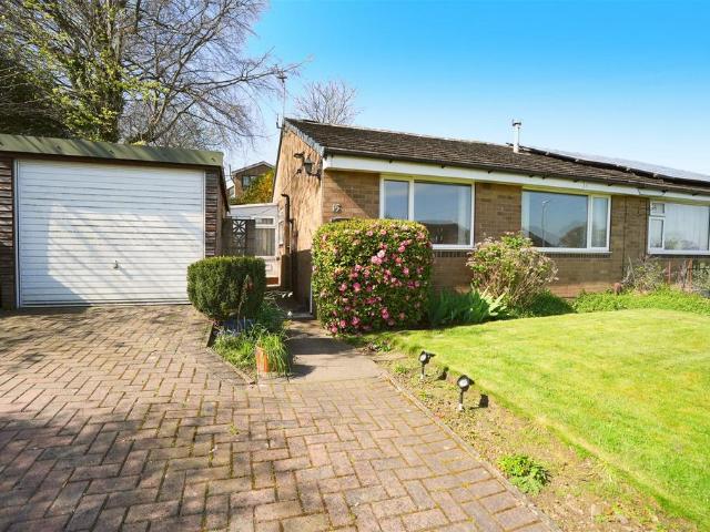 3 bedroom semi detached bungalow for sale