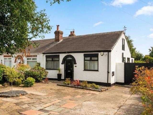 3 bedroom semi detached bungalow for sale