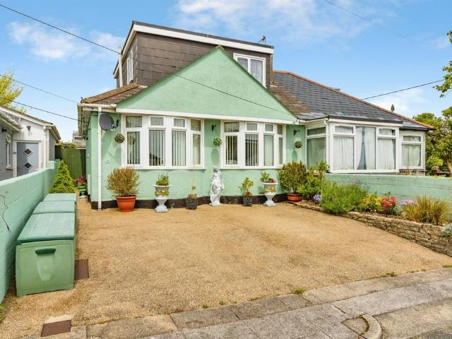 3 bedroom semi detached bungalow for sale